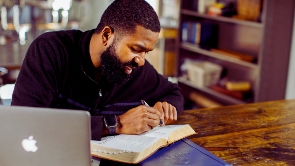 Learn Theology With These Free Online Courses - Mikzu